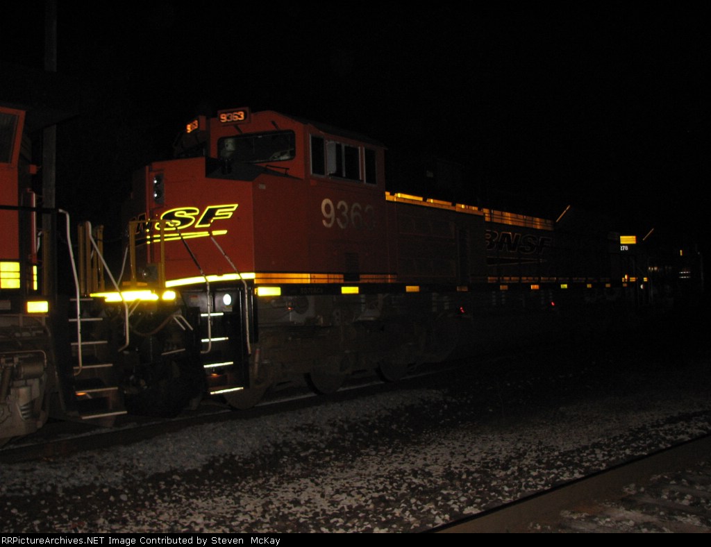 BNSF 9363